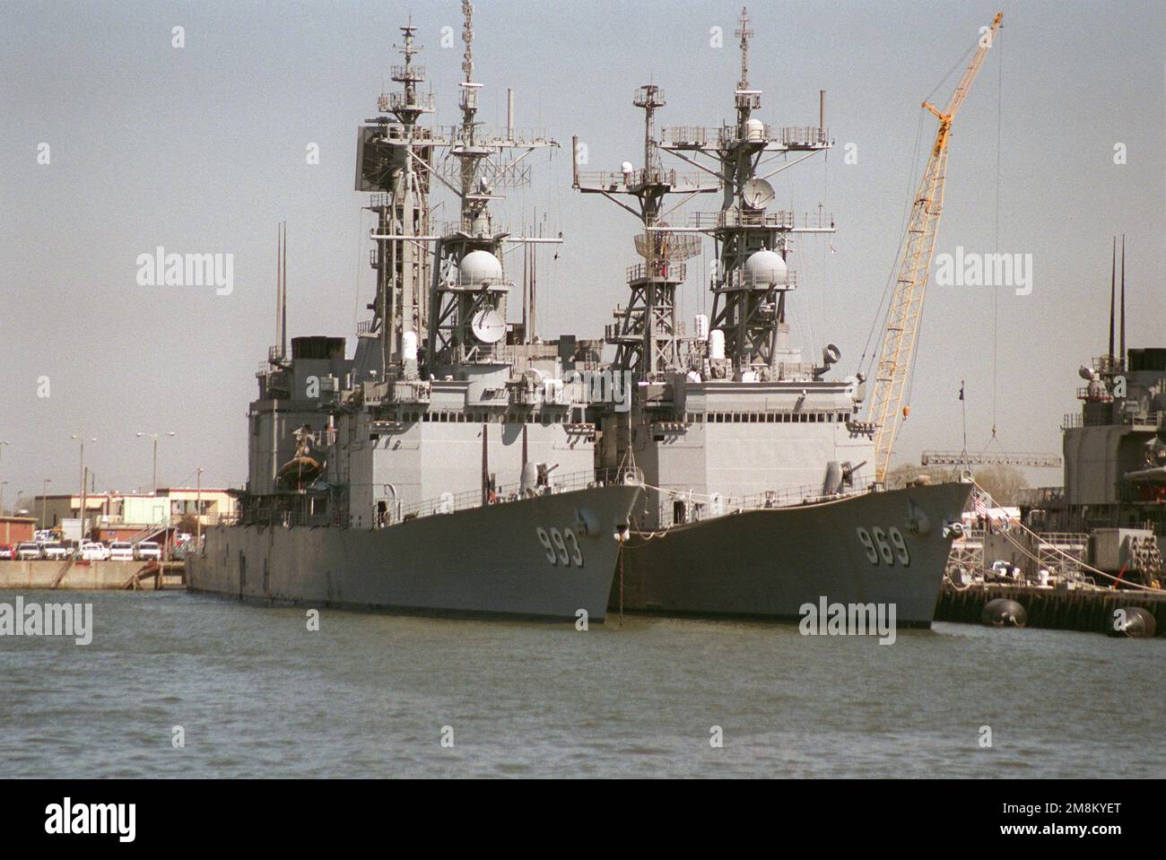 A starboard bow view of the guided missile destroyer USS KIDD (DDG-993 ...