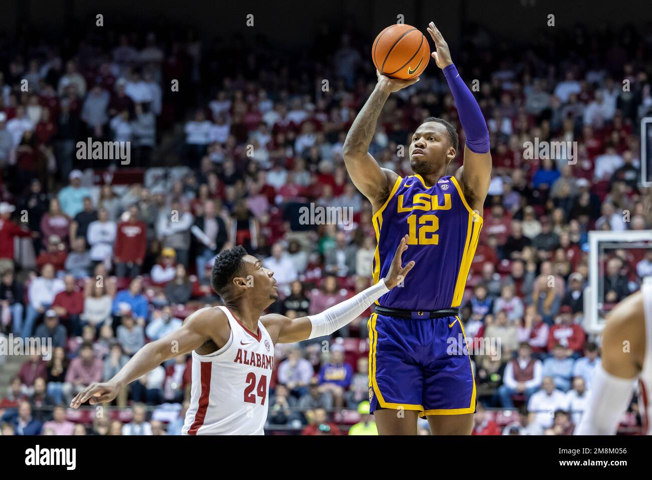 LSU forward KJ Williams (12) shoots over Alabama forward Brandon Miller ...