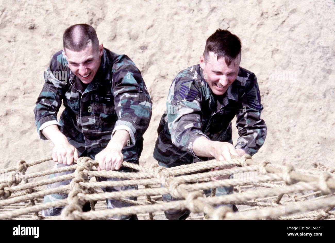 98 squadron raf hi-res stock photography and images - Alamy