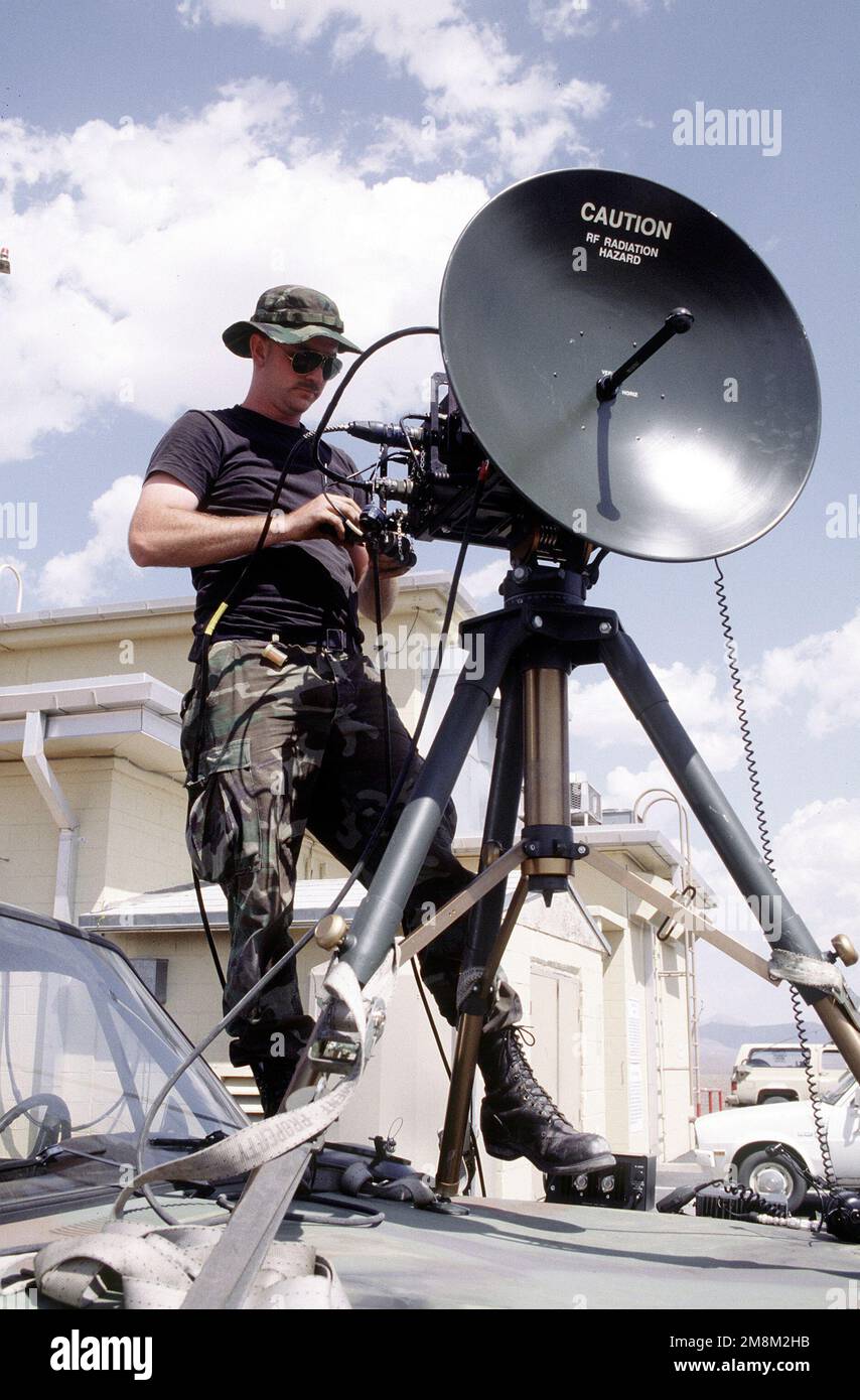 Radar units hi-res stock photography and images - Alamy