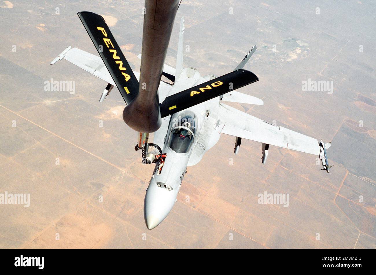 151 air refueling wing hi-res stock photography and images - Alamy