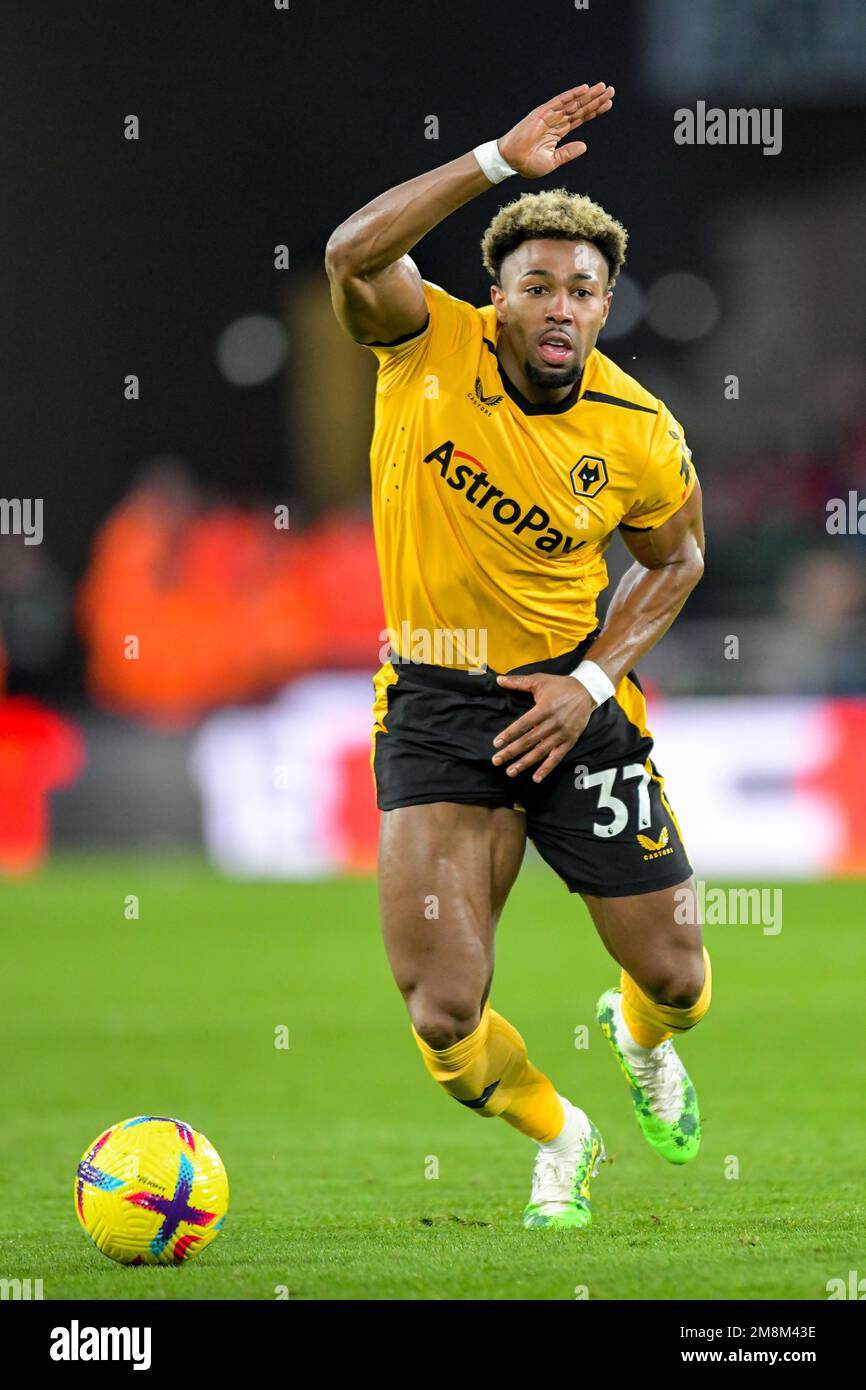 Adama Traore #37 of Wolverhampton Wanderers with the ball during the ...