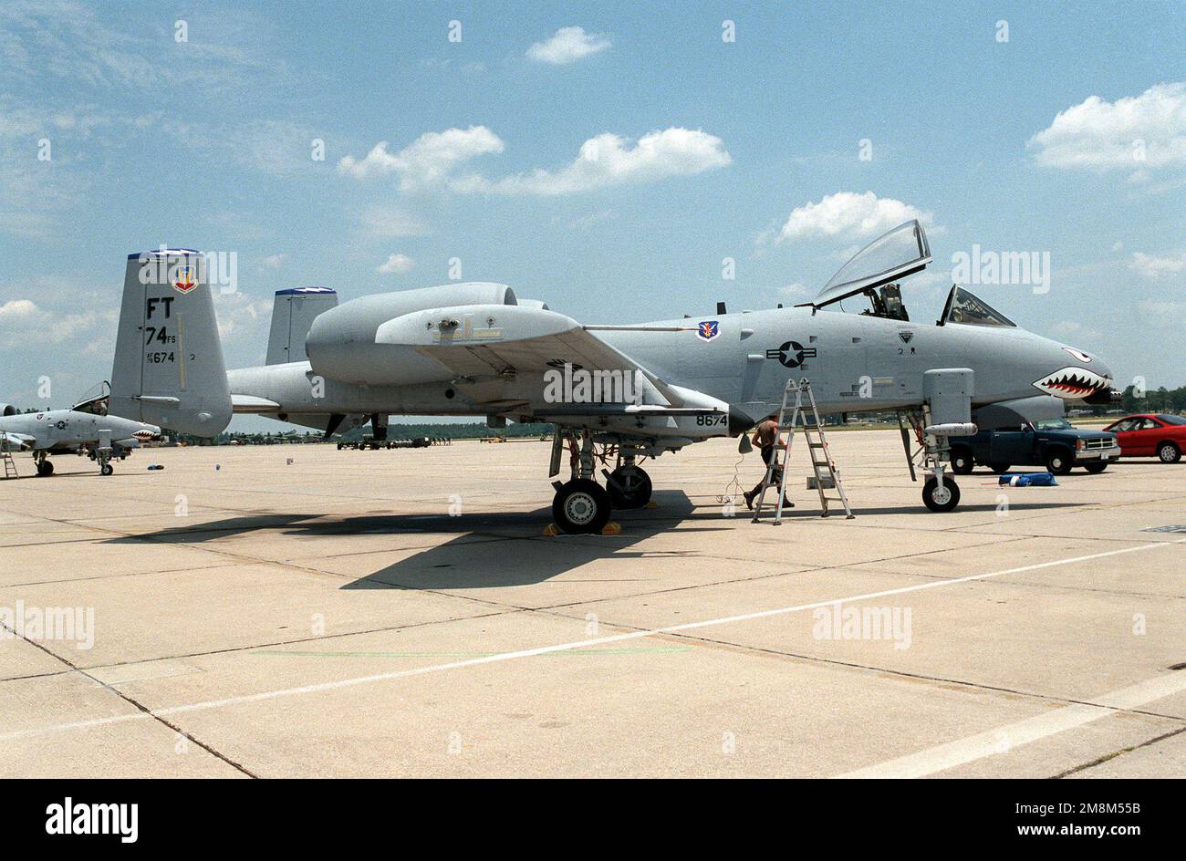 The 74th Fighter Squadron's "new" A-10 Thunderbolt II (Wart Hog ...