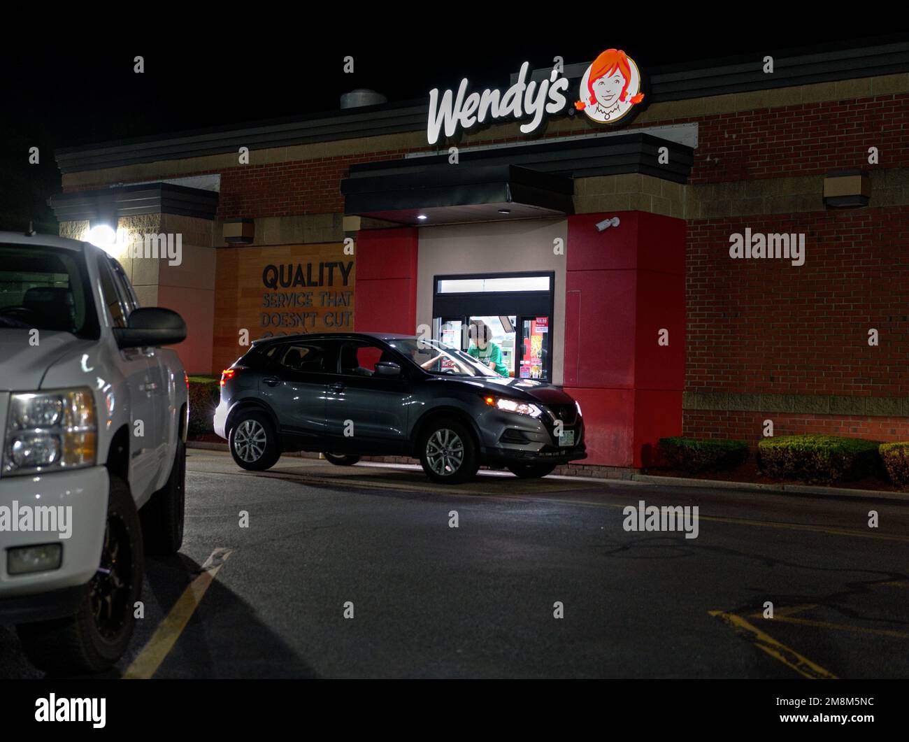 Wendys drive thru hi-res stock photography and images - Alamy