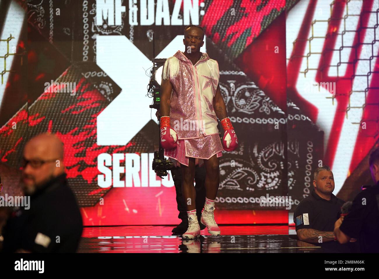 KSI makes his way to the ring ahead of the cruiserweight fight against ...