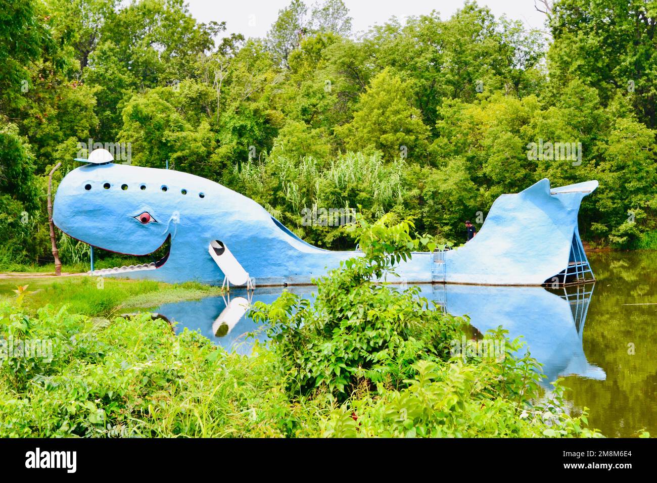 The blue whale of Catoosa, Oklahoma, along route 66 Stock Photo - Alamy