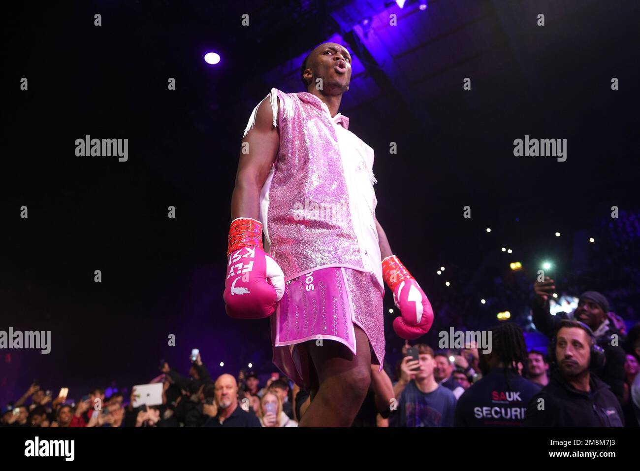 KSI makes his way to the ring ahead of the cruiserweight fight against ...