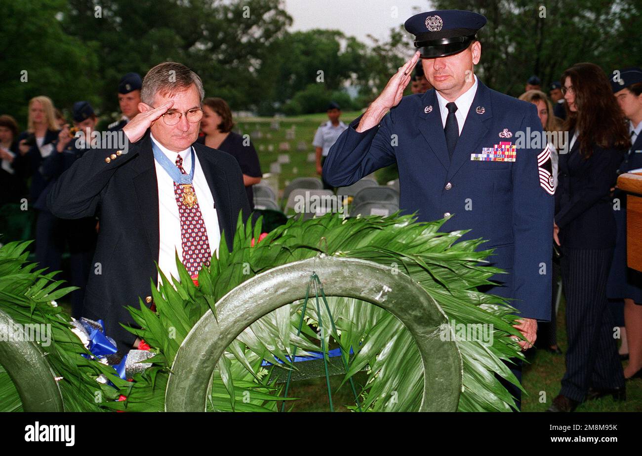 Medal of Honor winner, John Levitow, and CHIEF MASTER Sergeant of the ...