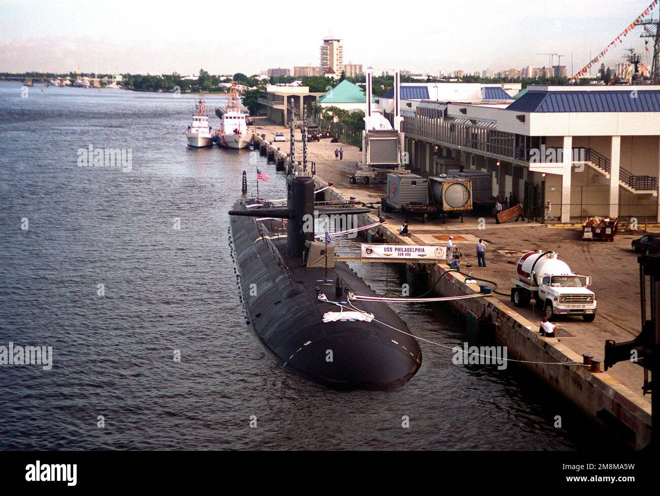 A starboard bow view (horizontal) of the nuclear-powered attack ...