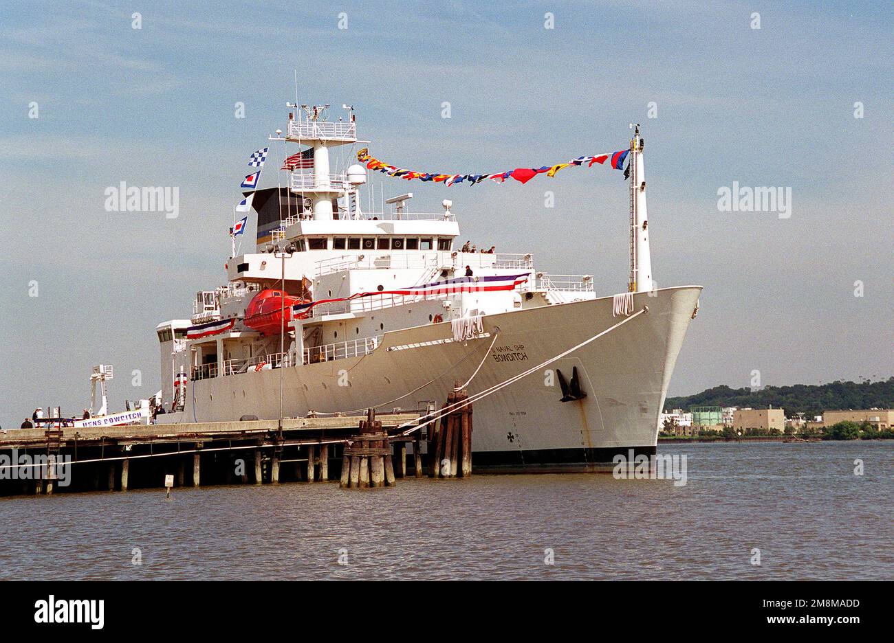 A starboard bow view of the Military Sealift Command (MSC ...