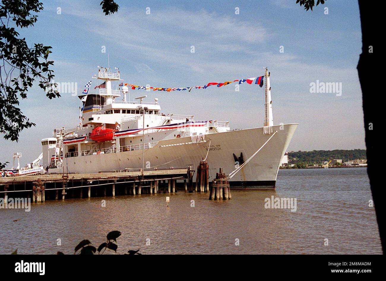 A starboard bow view of the Military Sealift Command (MSC ...