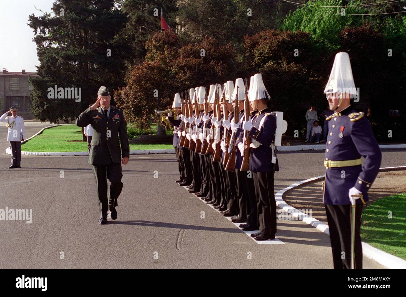 During a visit to the Joint Chiefs of STAFF exercise, FUERZAS ALIADAS ...