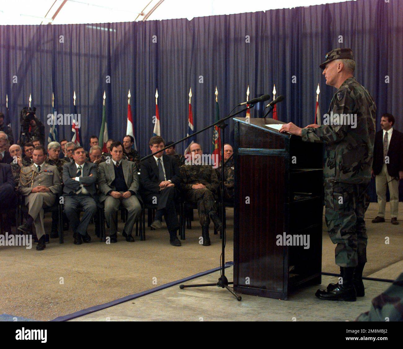 US Army General William W. Crouch, Commander in CHIEF of Allied Land ...
