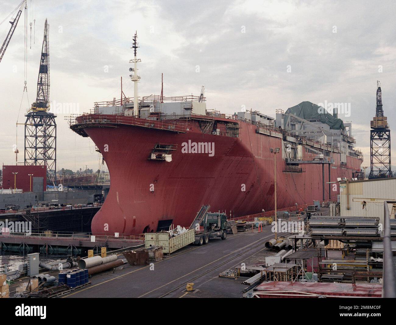 Nassco dry dock hi-res stock photography and images - Alamy