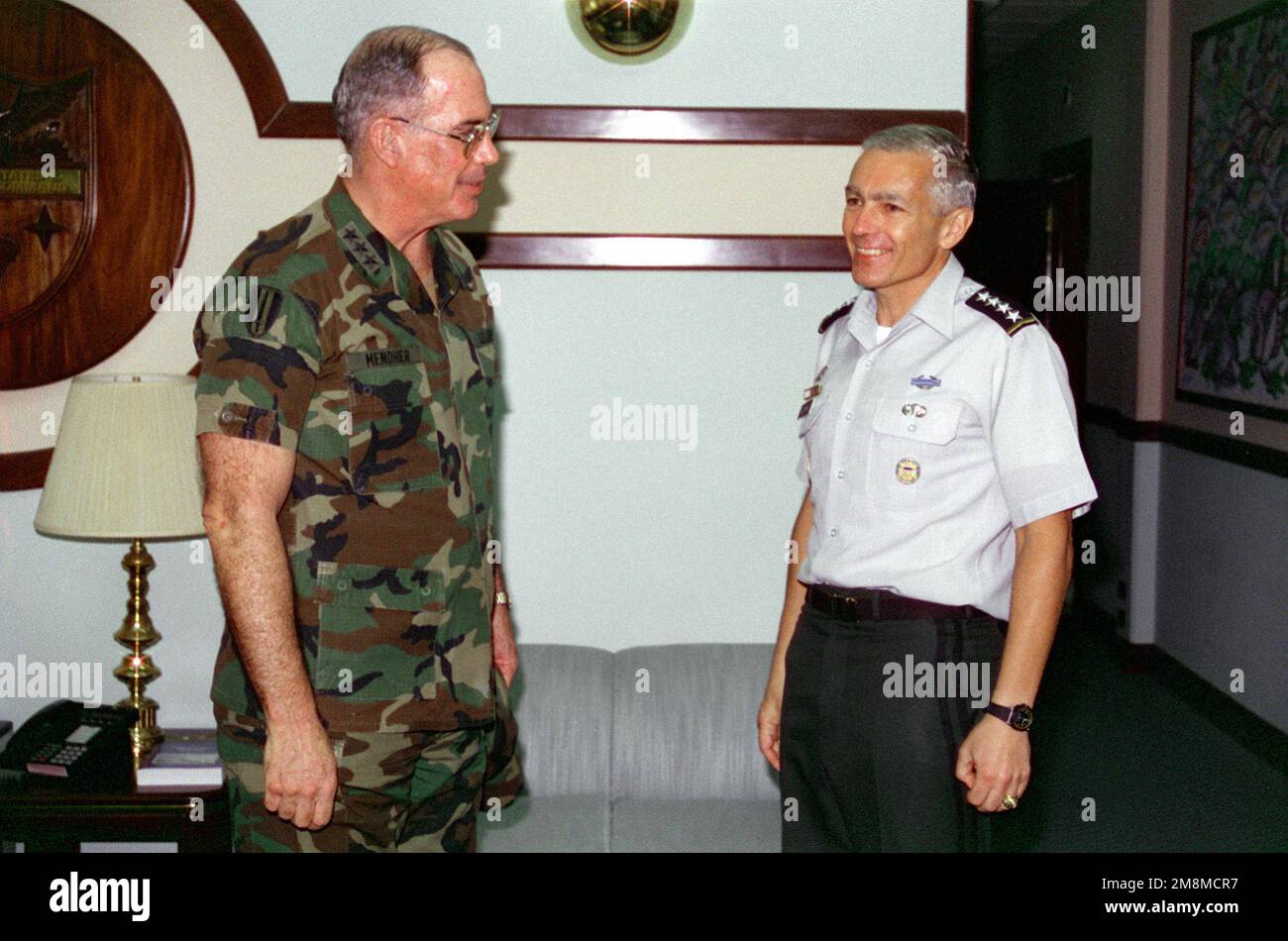Lieutenant General Paul E. Menoher, Jr., meets with CINC U.S. Southern ...