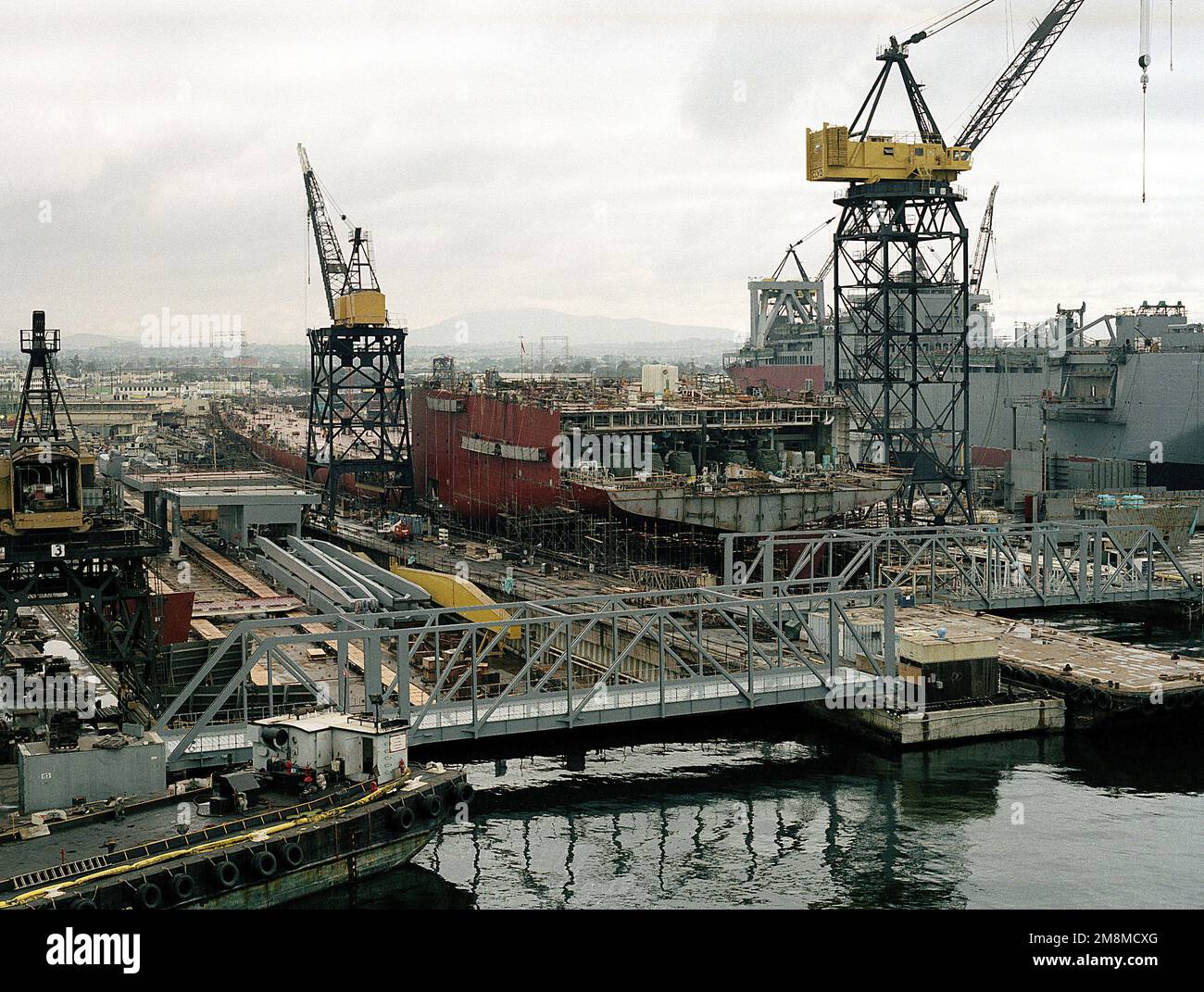 Port quarter view of the Military Sealift Command (MCS) vehicle ...