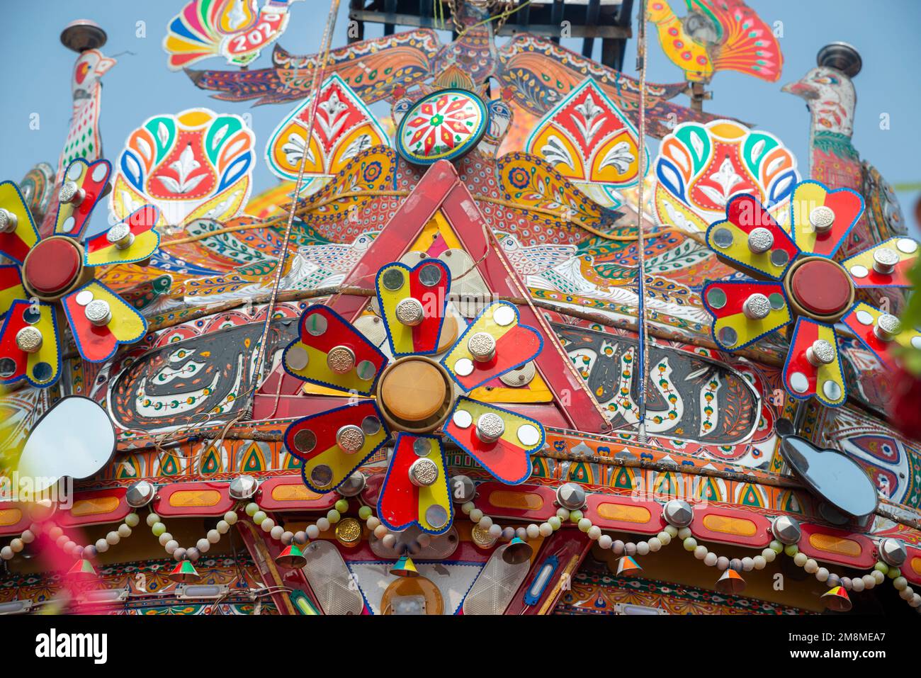 The pakistan bus hi-res stock photography and images - Alamy