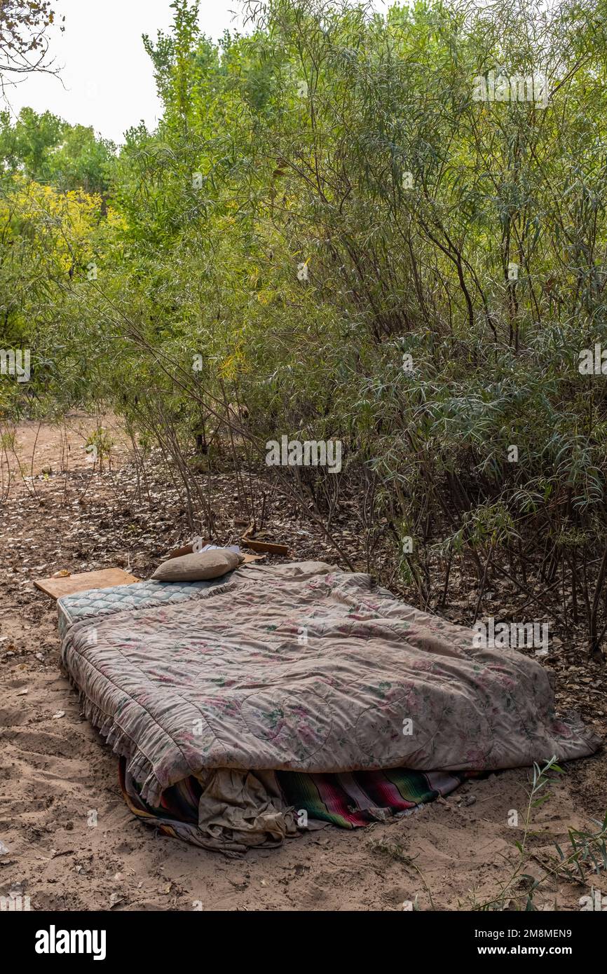 Homeless under bridge boulevard hi-res stock photography and images - Alamy