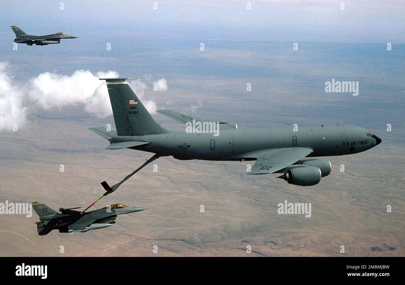 A KC-135 Stratotanker from the 319th Air Refueling Wing, Grand Forks ...