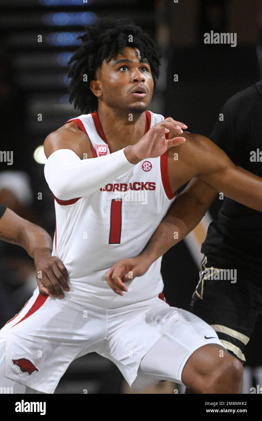 Arkansas guard Ricky Council IV (1) plays against Vanderbilt during an ...