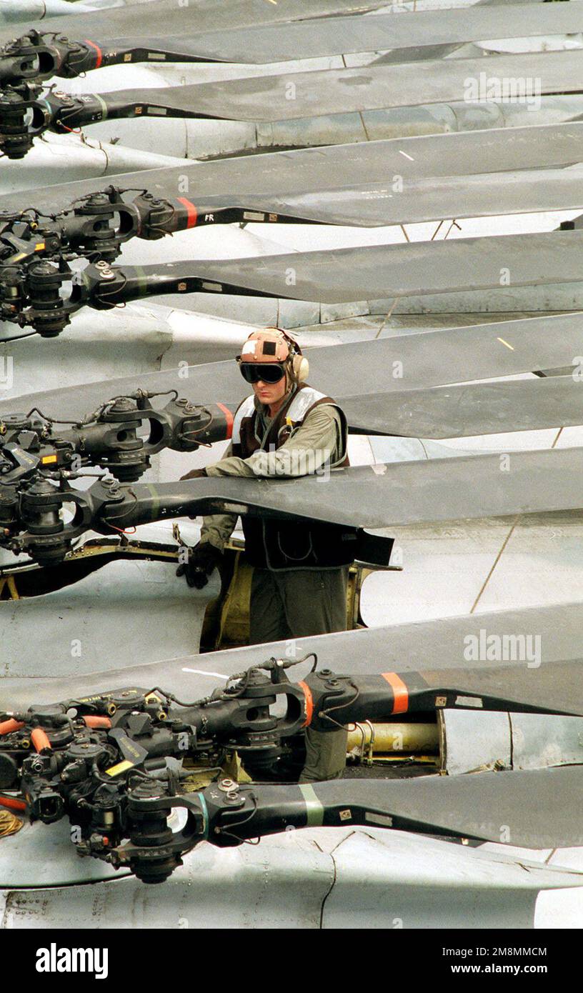 970621-N-5121B-009. Subject Operation/Series: KERNEL BLITZ '97 Base ...