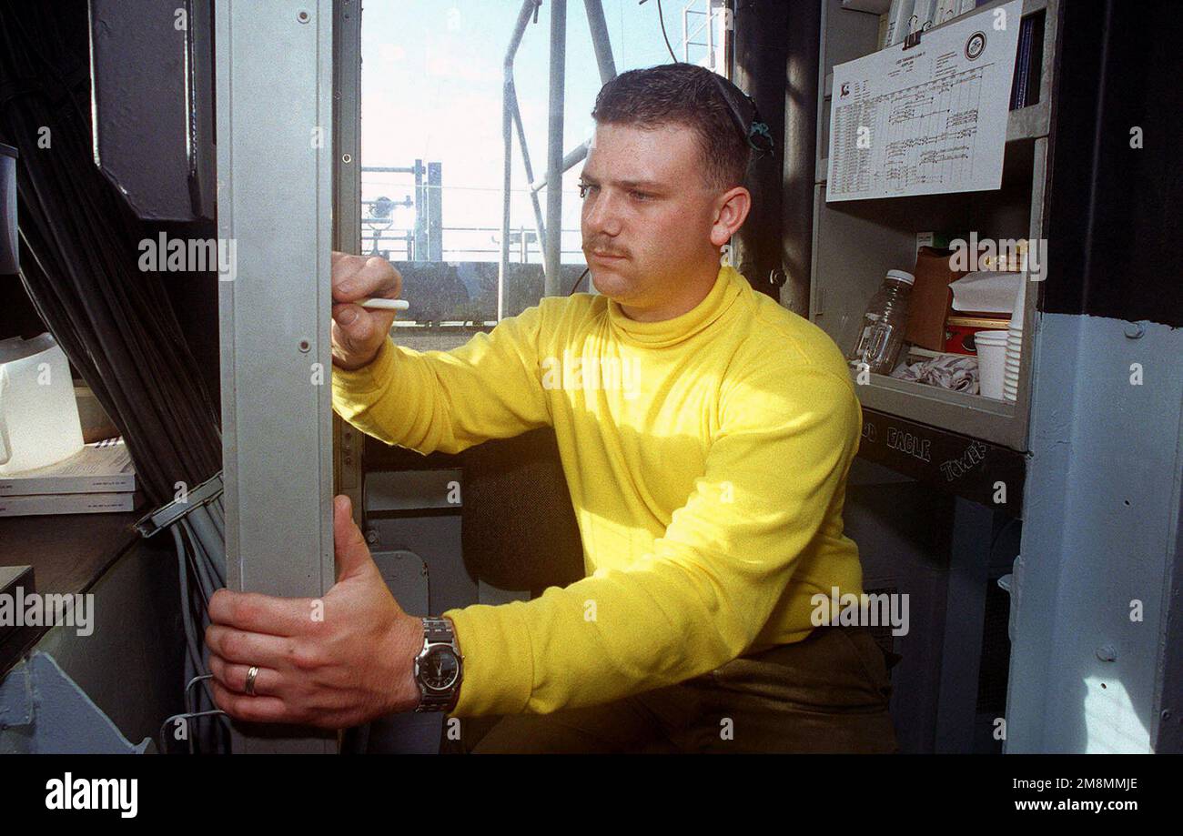 970624-N-4724B-007. Subject Operation/Series: KERNEL BLITZ '97 Base ...