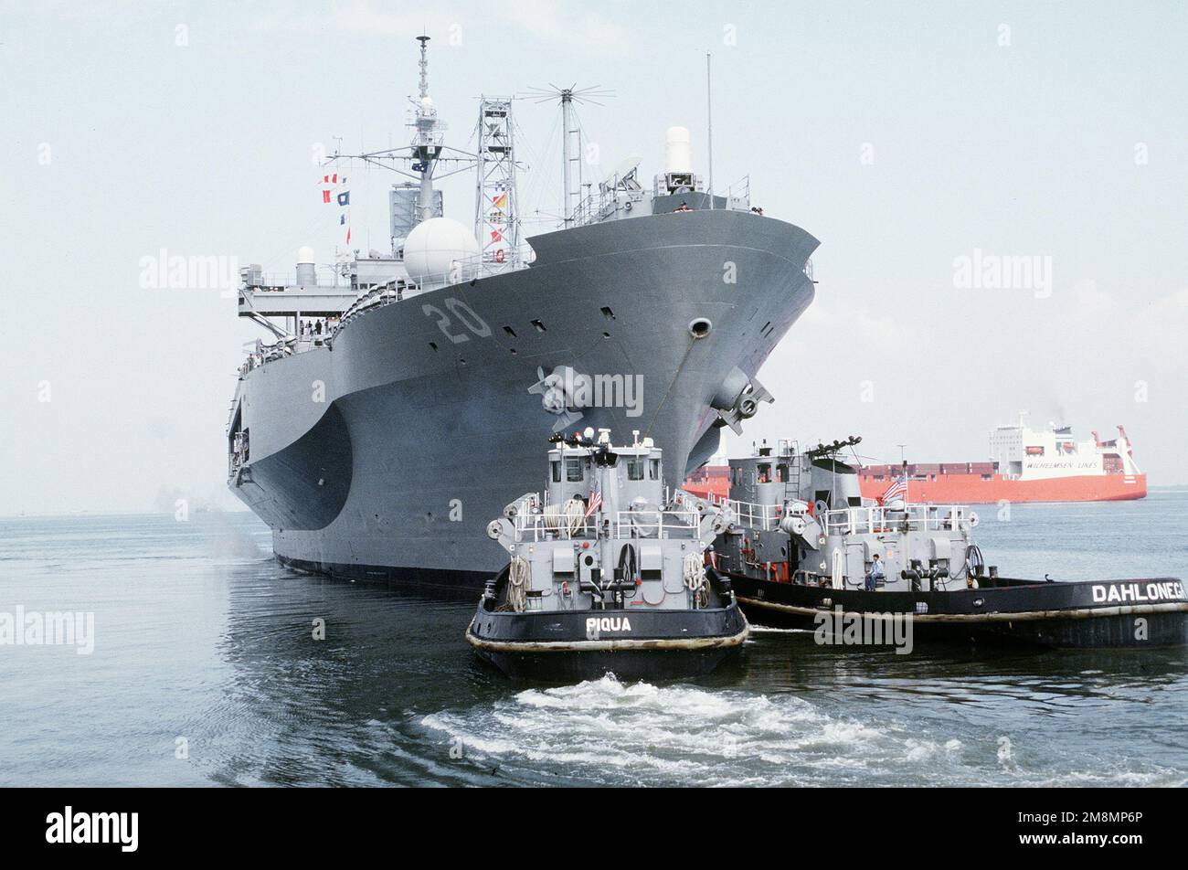 The USS MOUNT WHITNEY (LCC-20), Amphibious Command Ship leading the ...