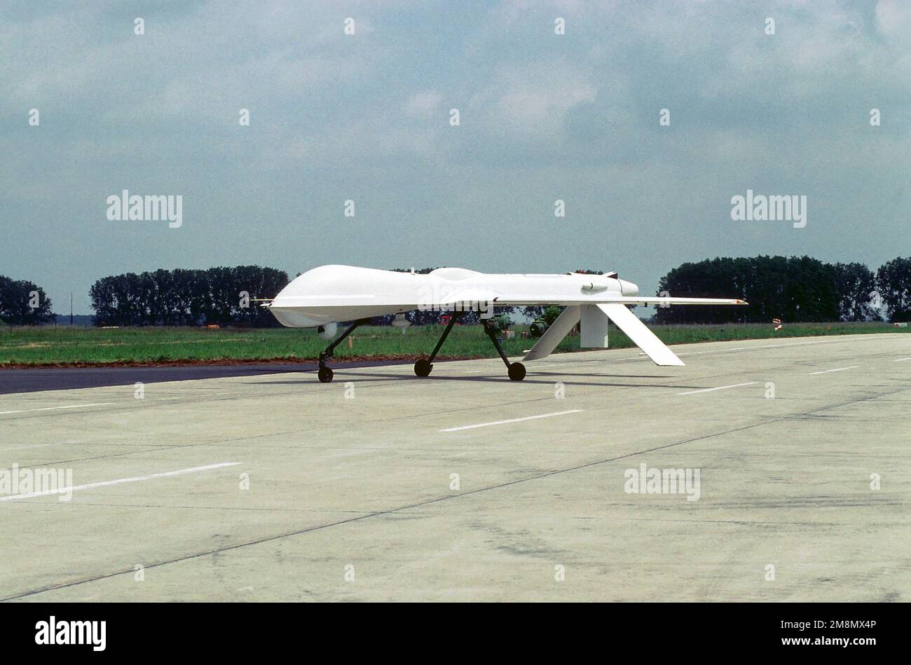 Hungary, military training hi-res stock photography and images - Alamy