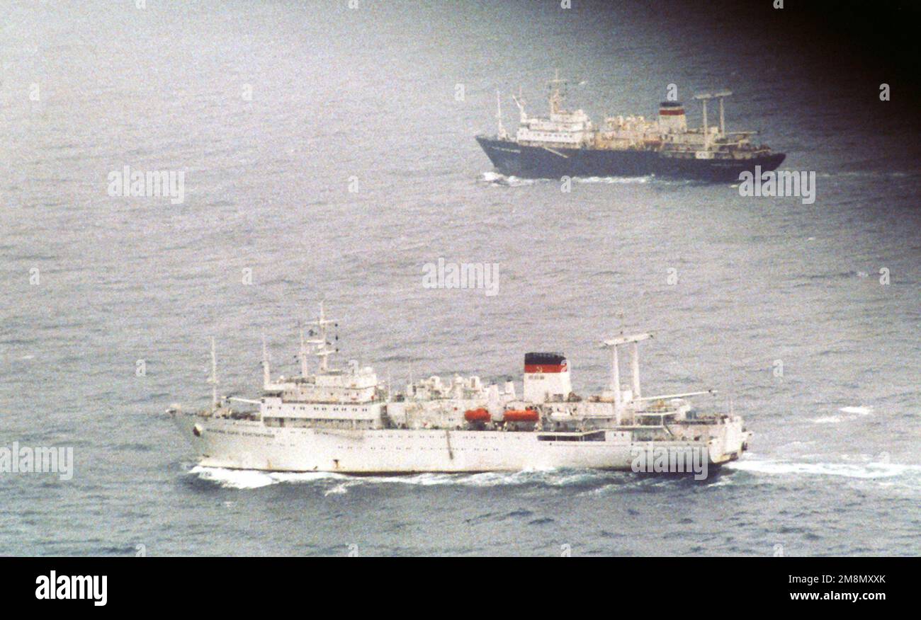 Research ships hi-res stock photography and images - Alamy