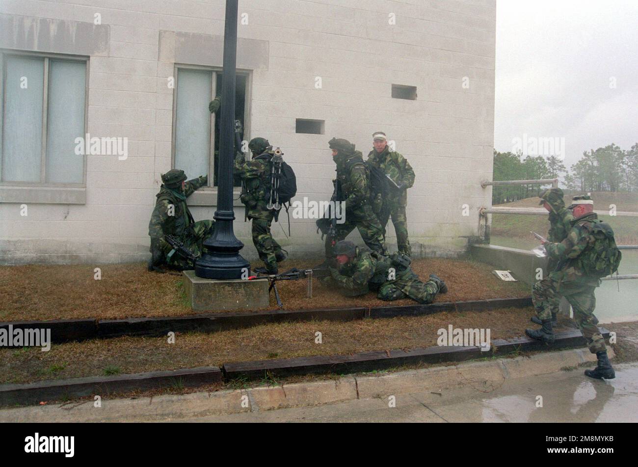 Marines from Charlie Company, 1ST Battalion, 6th Marines, prepare to ...