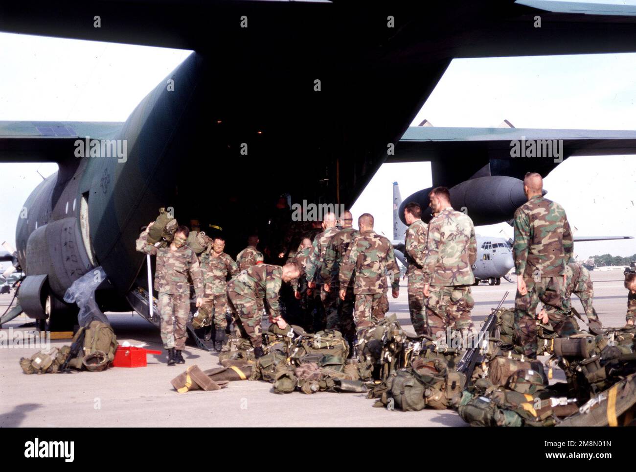 98 división hi-res stock photography and images - Alamy