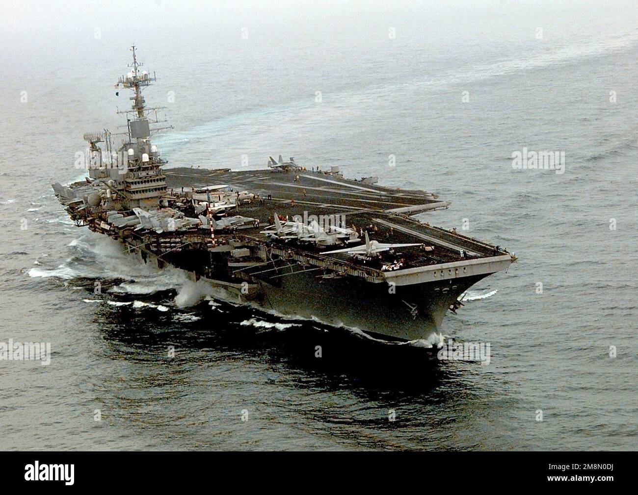 The U.S. Navy aircraft carrier USS INDEPENDENCE (CV 62) patrols the ...
