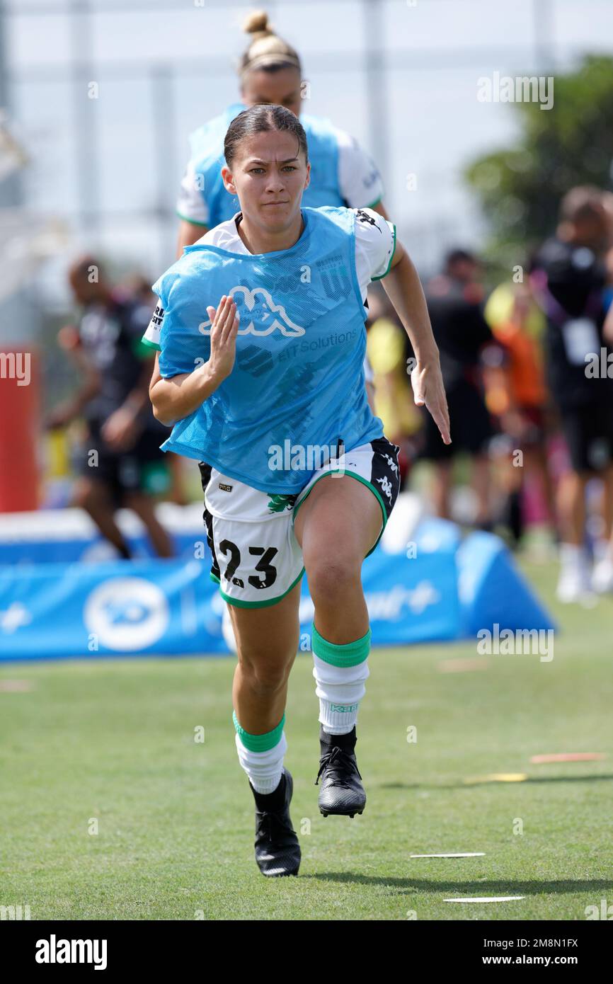 Sydney, Australia. 14th Jan, 2023. Angie Beard of Western United ...