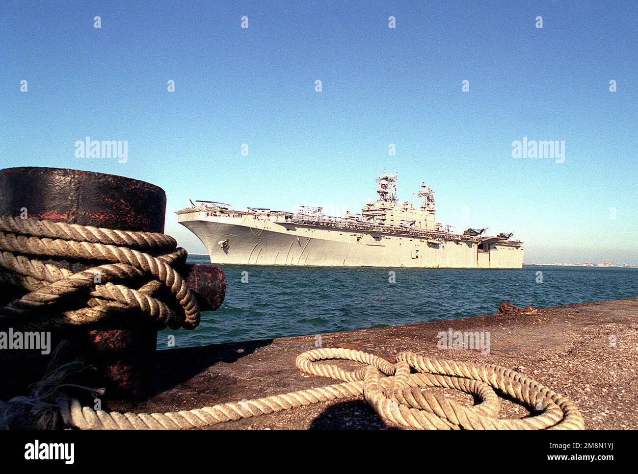 The Tarawa Class Amphibious Assault Ship, USS TARAWA (LHA 1 ...