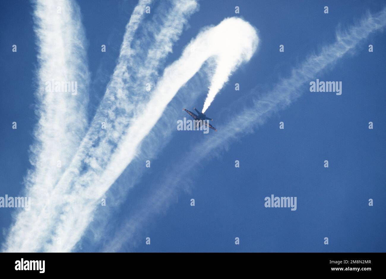 Bomb burst hi-res stock photography and images - Alamy