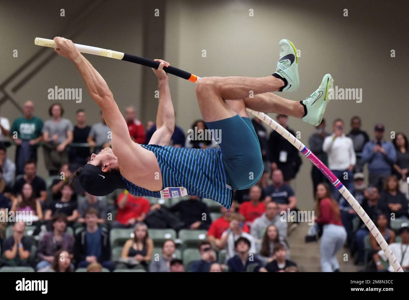 Jacob Wooten places second in the elite men's competition at 19-1 (5 ...