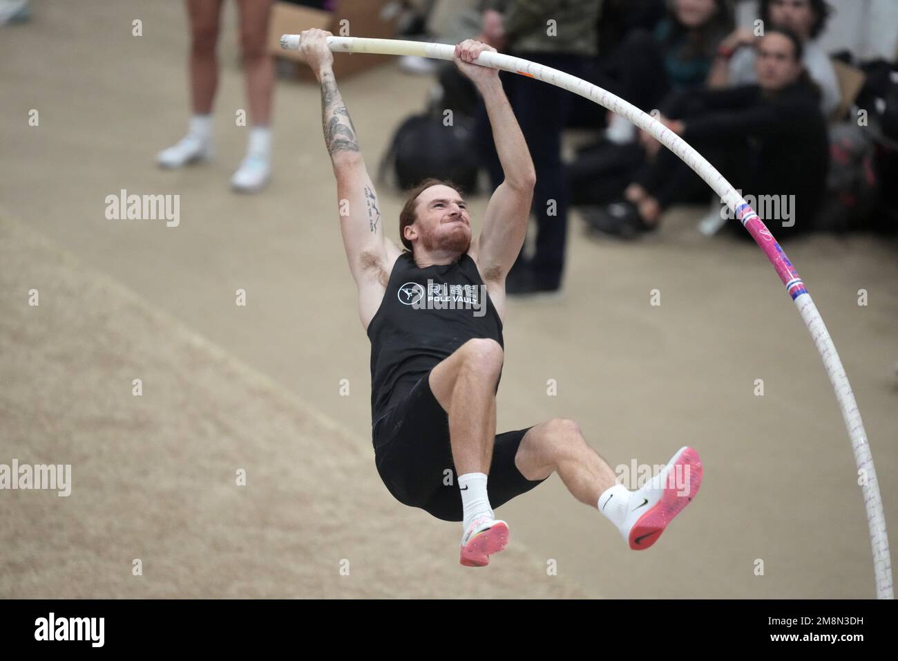 Luke Winder places fifth in the elite men's competition at 18-5 (5.61m ...