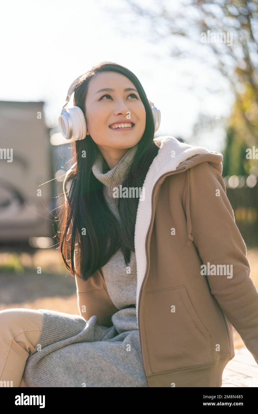 Lens and grin hi-res stock photography and images - Alamy