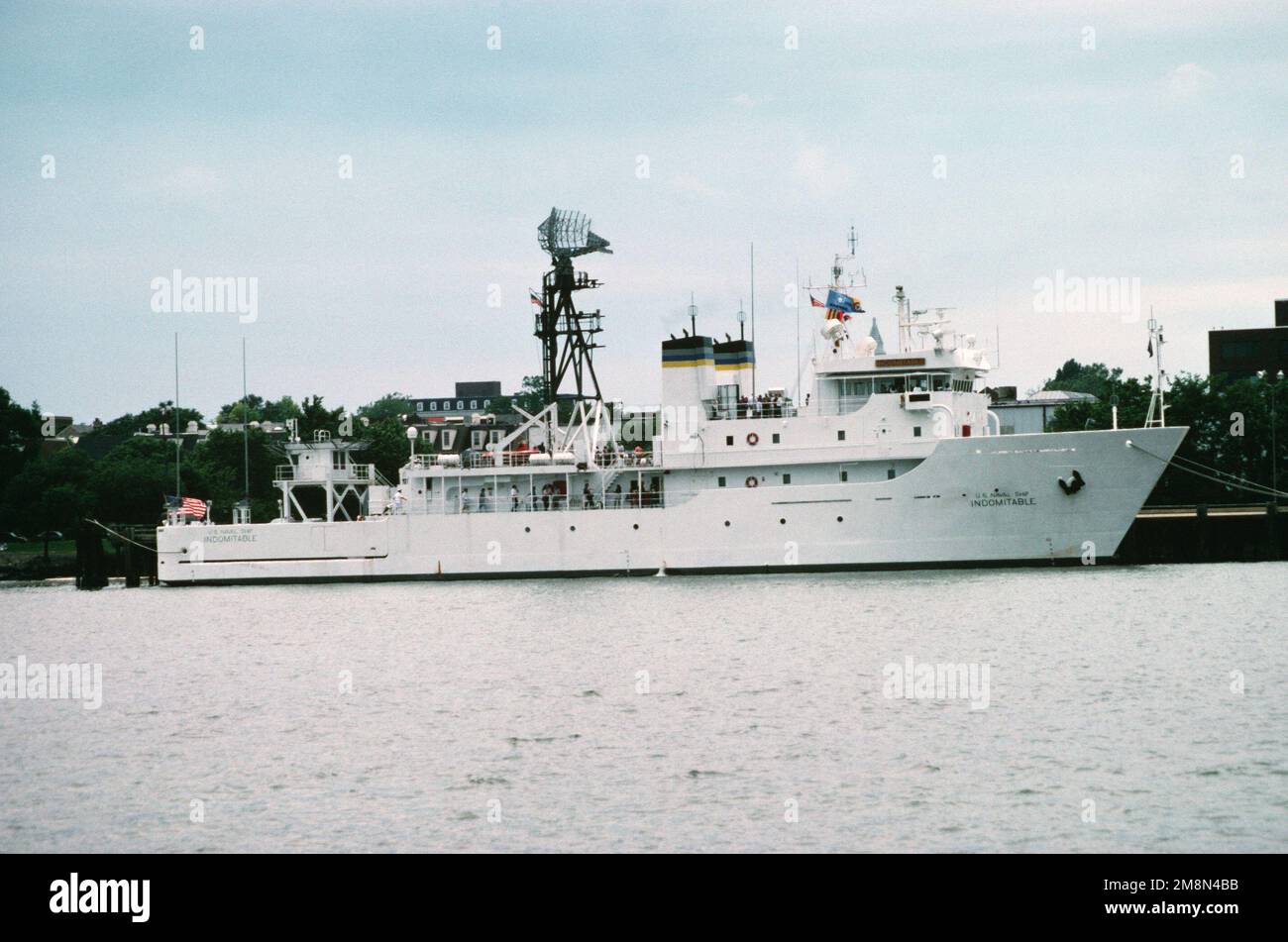 Starboard side view of the Military Sealift Command (MSC) USNS ...