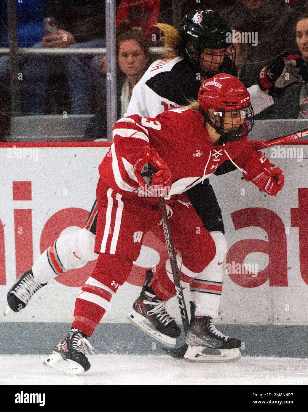 Columbus, Ohio, USA. 14th Jan, 2022. Wisconsin Badgers defenseman ...