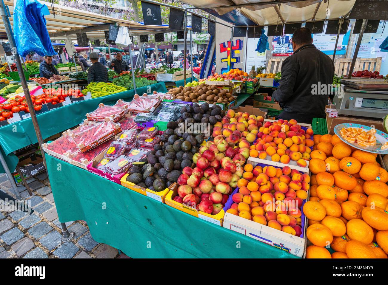 Fruit shop france hi-res stock photography and images - Alamy