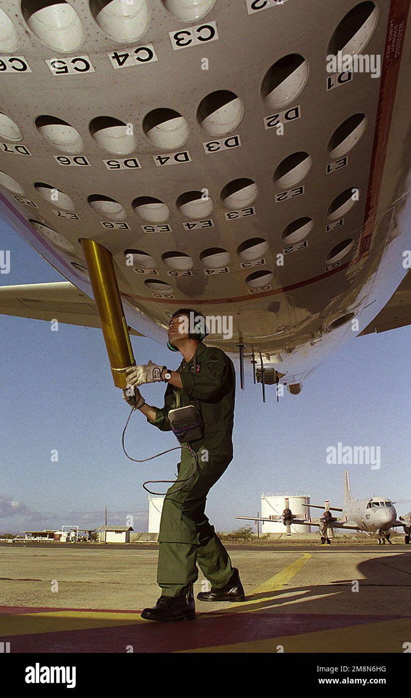 Japan Maritime Self Defense Force PETTY Officer First Class Masaki Noge ...