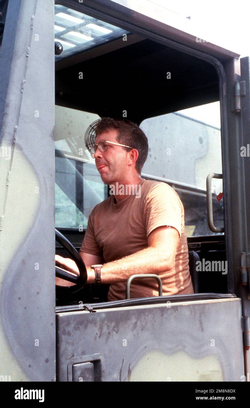 All terrain army lifter system hi-res stock photography and images - Alamy