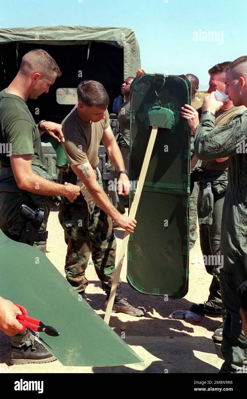 Explosive breaching charge hi-res stock photography and images - Alamy