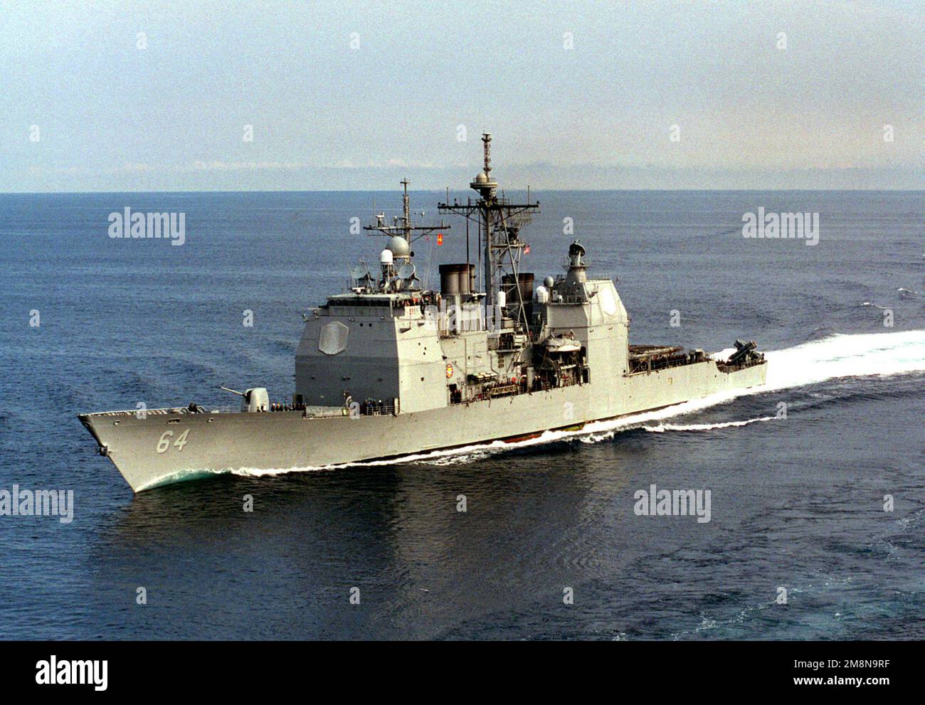 Uss gettysburg cg 64 hi-res stock photography and images - Alamy