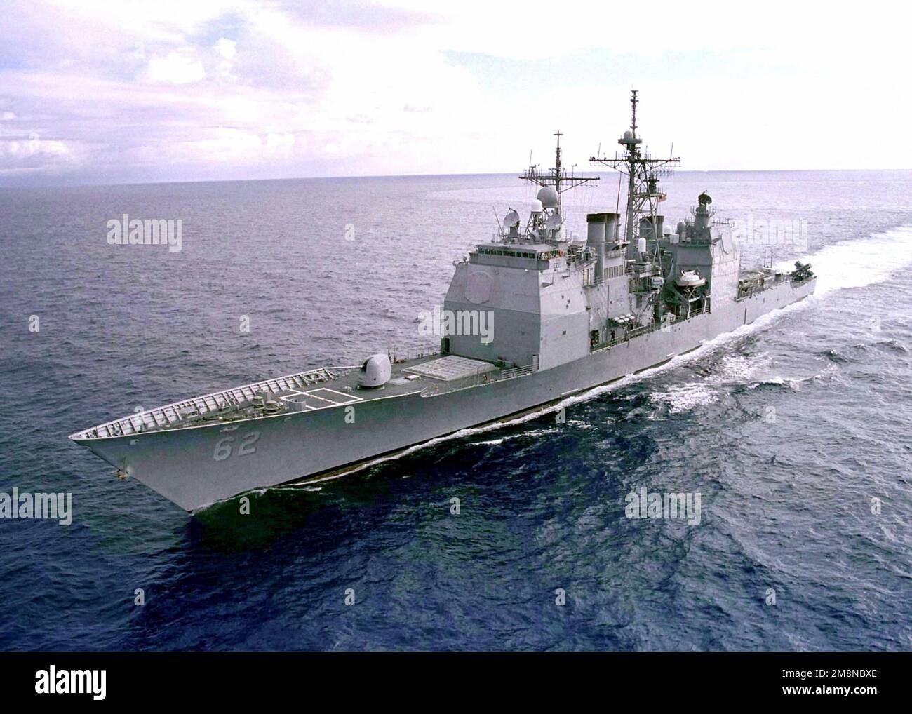 The guided missile cruiser USS CHANCELLORSVILLE (CG 62) underway in the ...