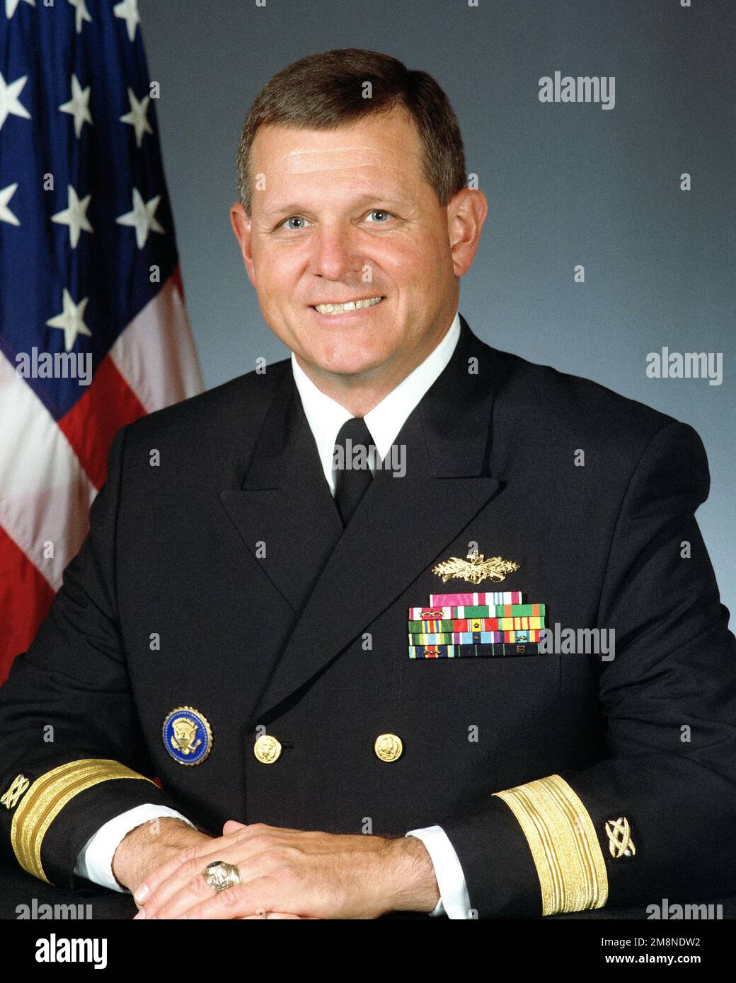 Senior officer in the united states navy hi-res stock photography and ...