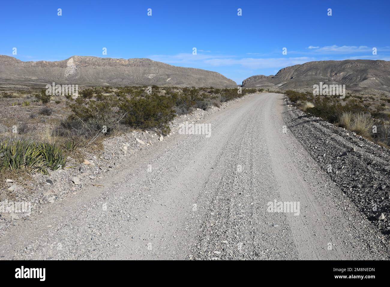 West texas roads hi-res stock photography and images - Alamy