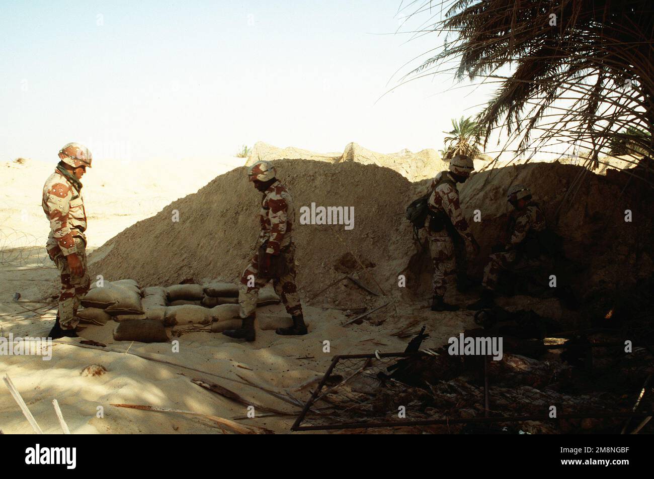 U.S. Army personnel fortify their defensive position during Operation ...