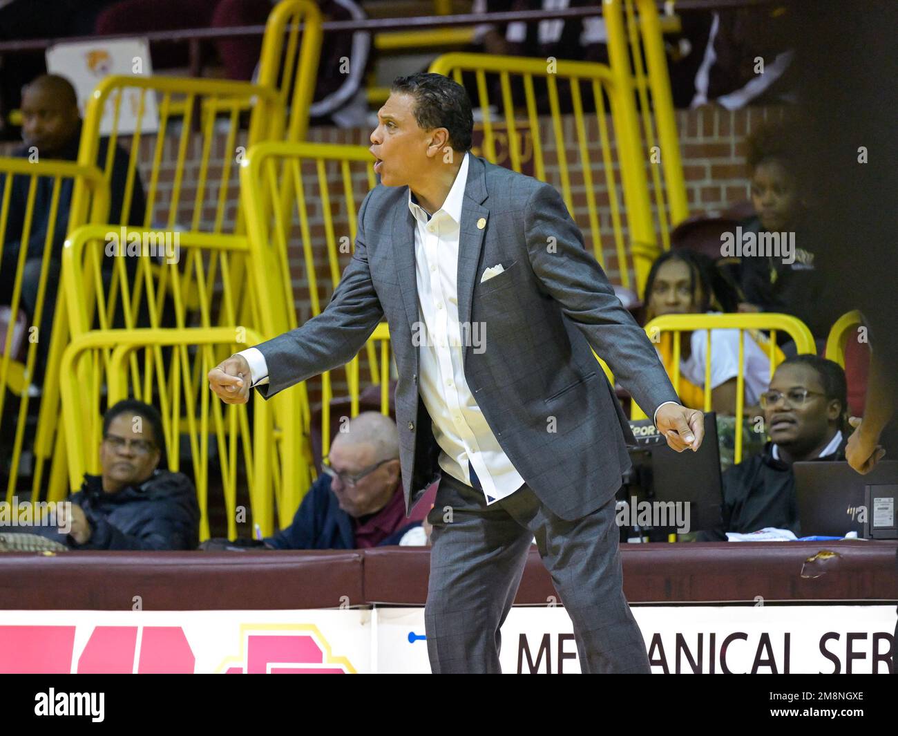 Mississippi state mens basketball hi-res stock photography and images ...